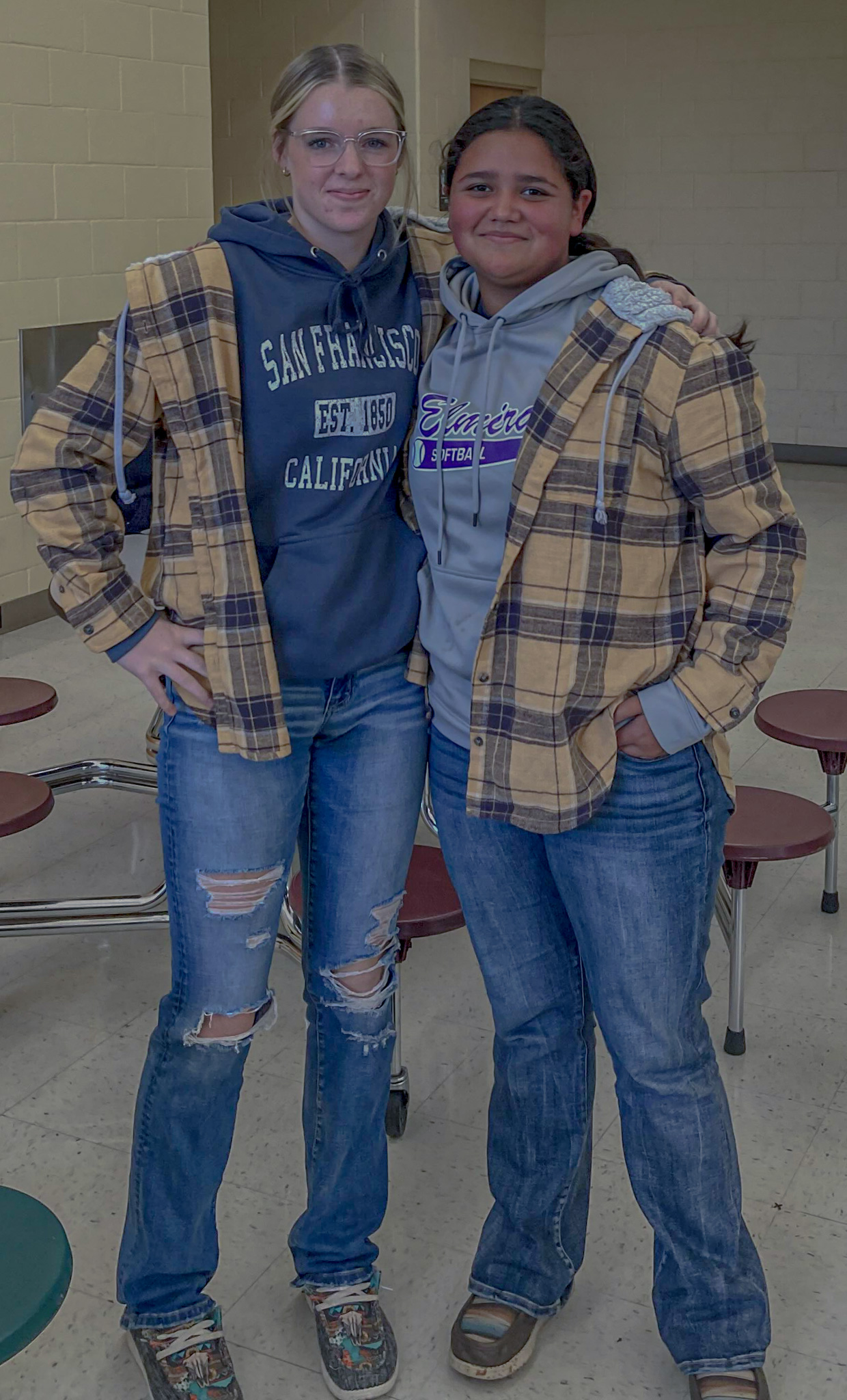 Photo Gallery: EHS Starts Off Homecoming Spirit Week with Twin Day – Falcon News